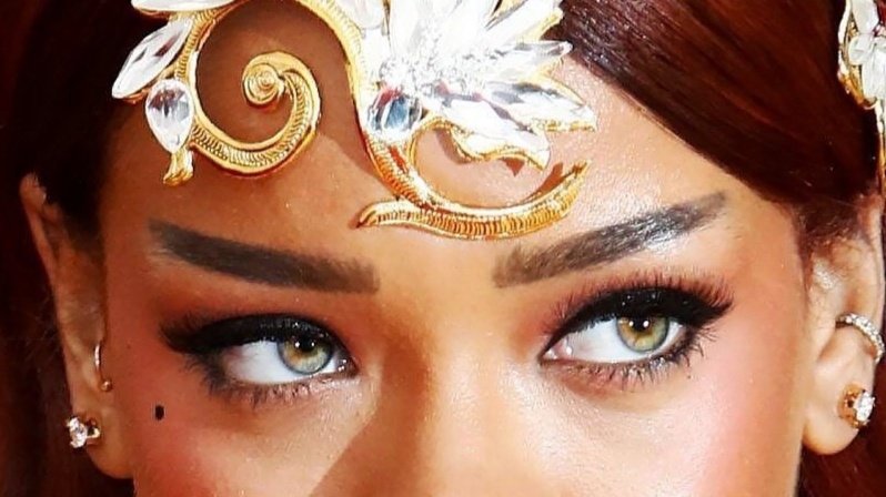 Rihanna Real Eyes Color