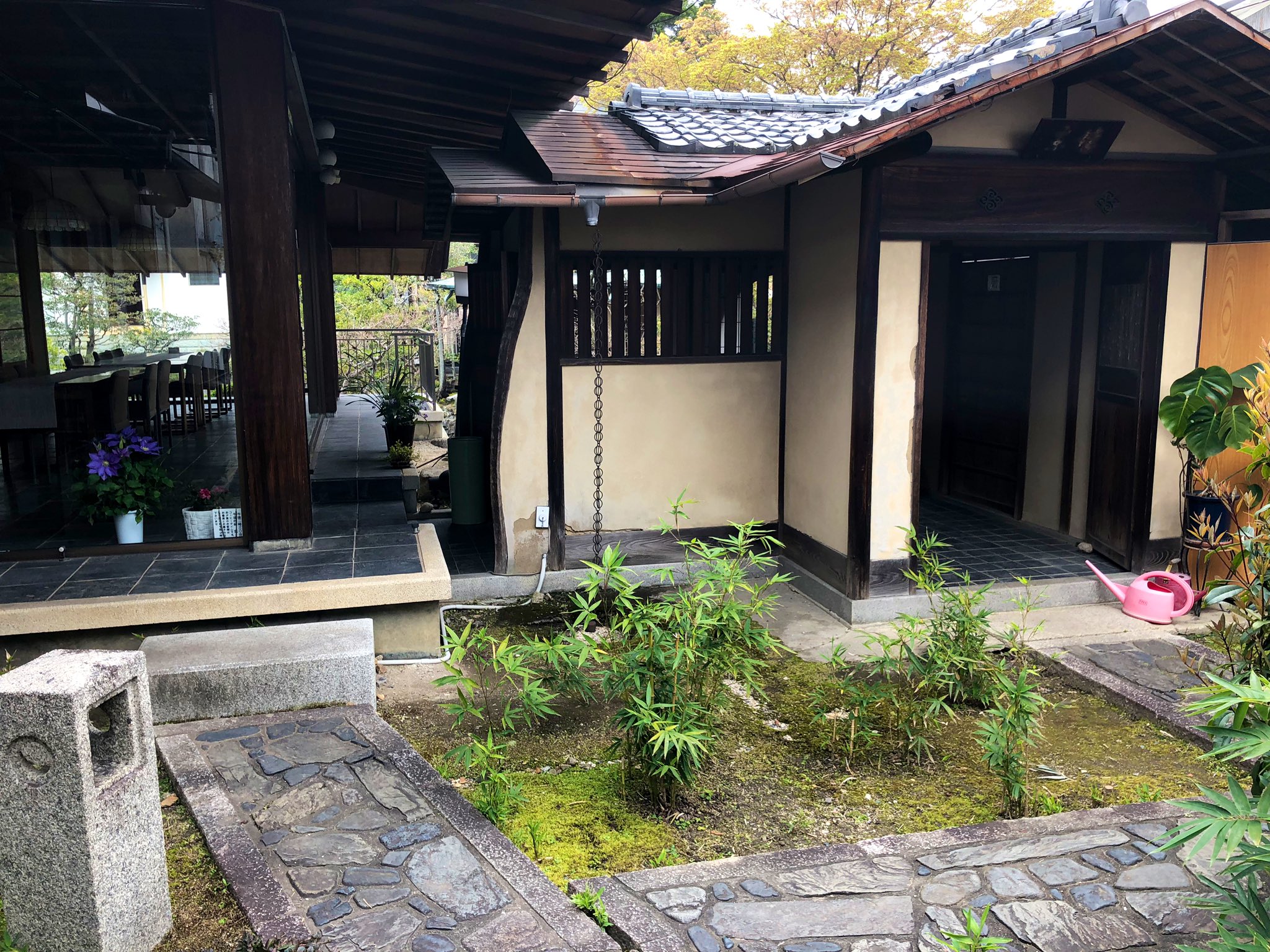 日本庭園メディア『おにわさん』中の人 On Twitter ⛳️水琴亭さもん庭園③。 食事後にお聞きしたところ、別に庭園メインのお店では