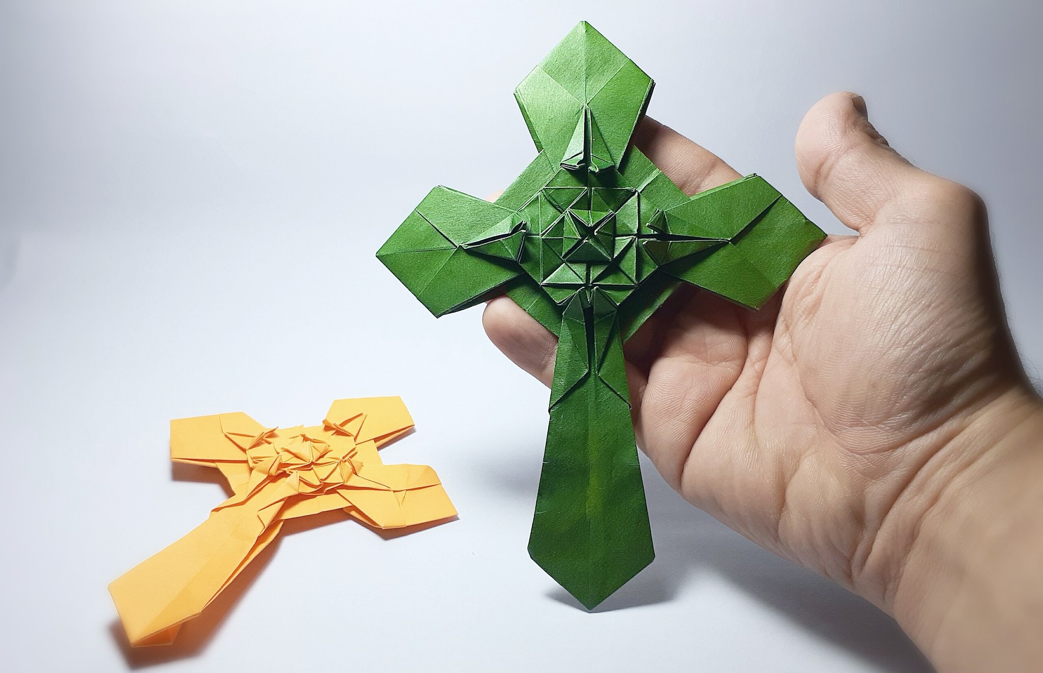 How To Draw A Cross With A Ribbon Step By Step