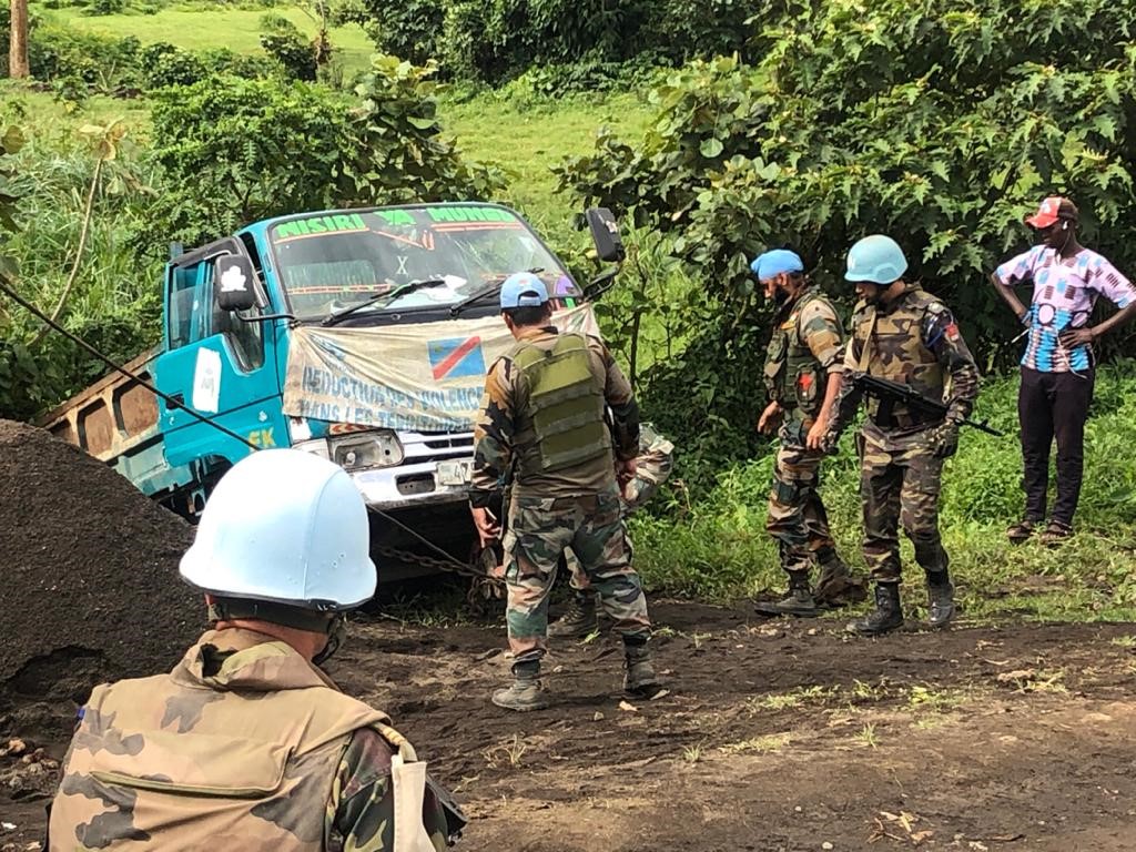 MONUSCO on Twitter: "#photodujour #Kitchanga #Nord_Kivu, #RDC : Lors d'une patrouille le 10 ...