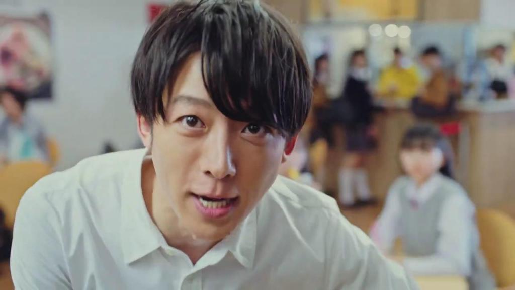 動画NOW on Twitter: "高橋一生 が出演する AGC （旭硝子） のCM なんだし、なんだし、AGC／「スマホ」篇。 https://t.co/xeC0G2tDge https ...