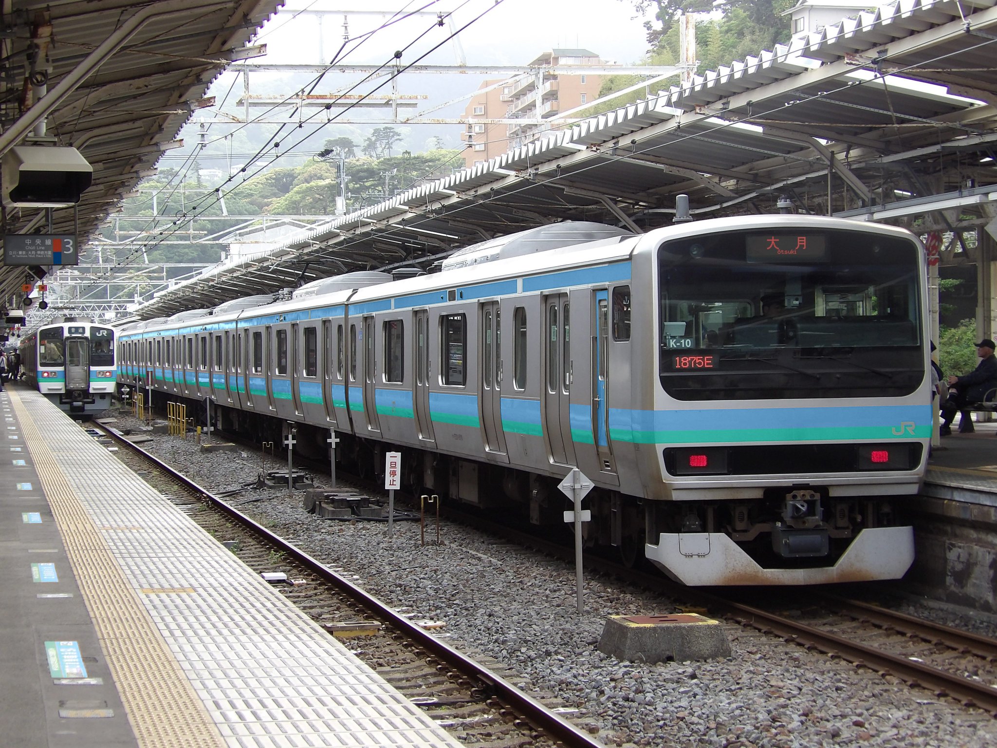 kasu.me on Twitter: "RT @TTR_company: 長野地区211系をE231系1000番台で置き換えるという噂を耳にしたので早速熱海駅を高尾駅っぽい雰囲気にしてみた ...