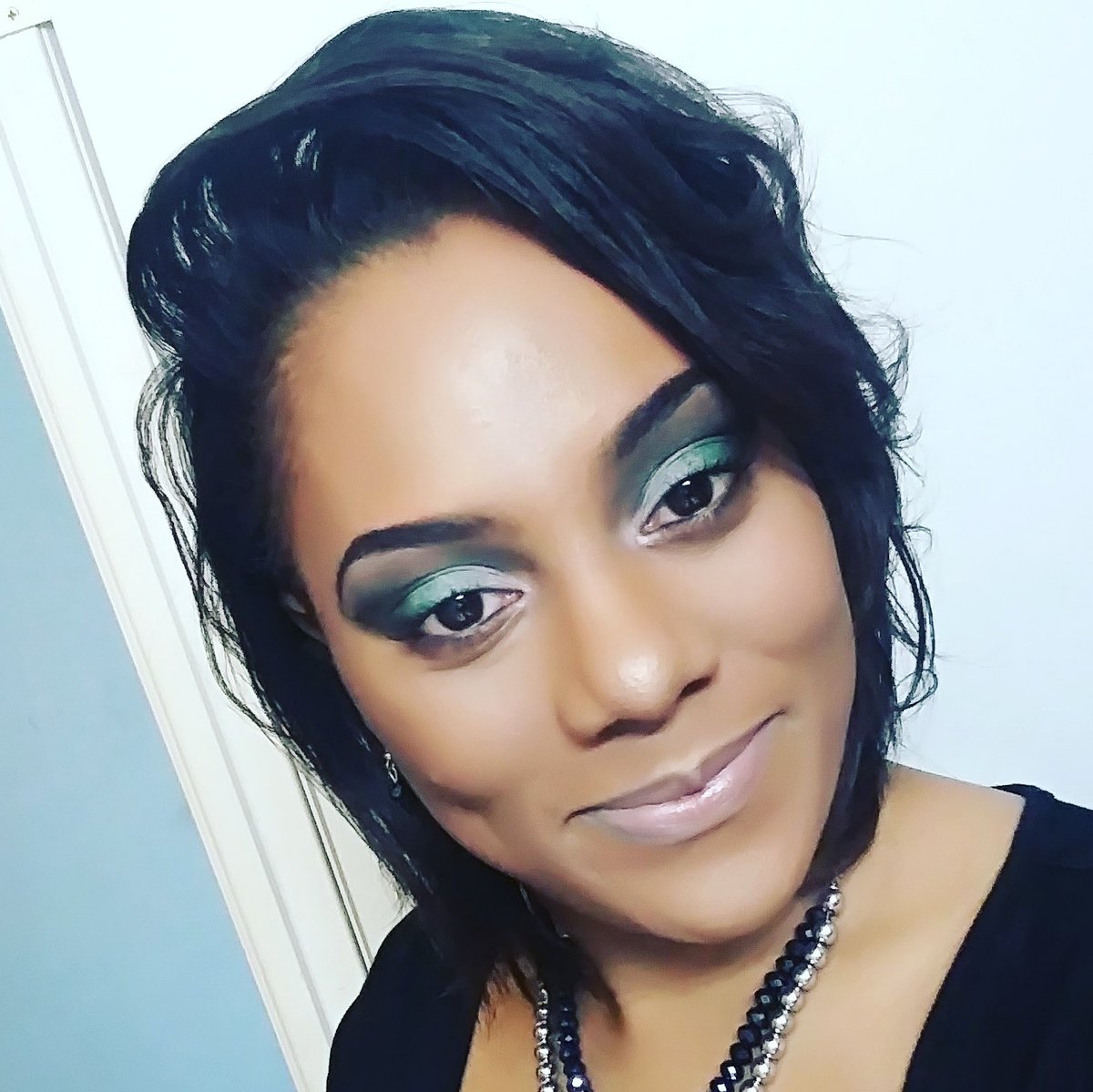 Evelyn Howard's Instagram, Twitter & Facebook on IDCrawl