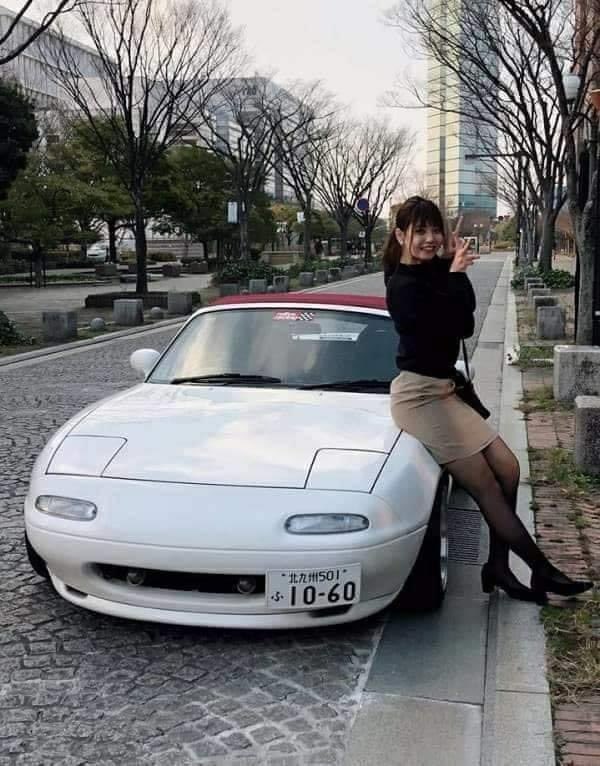 Girls And Jdm Cars
