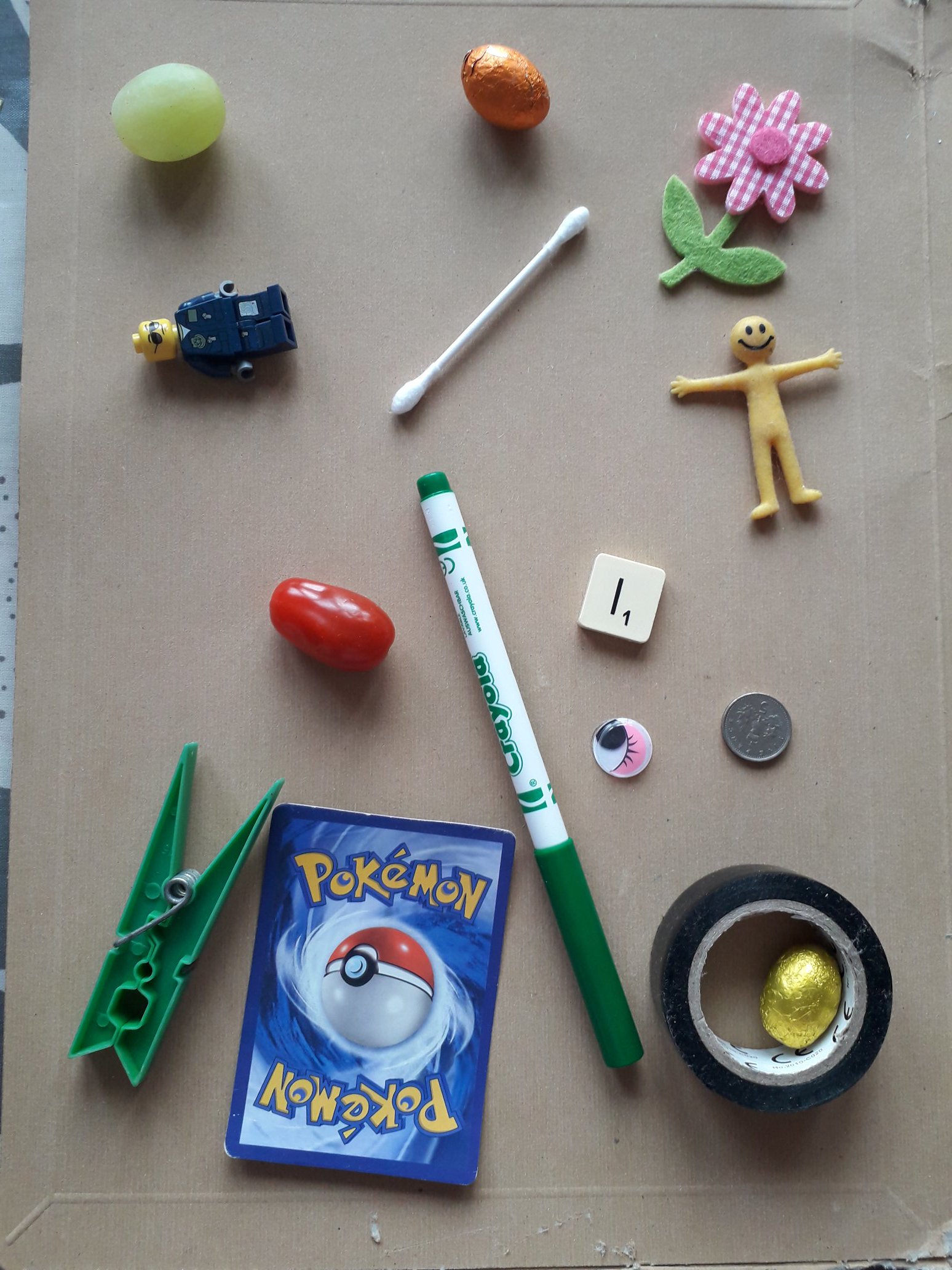 Frances Wright Nursery on Twitter: "Here is Kim's Game! It took me 3 ...