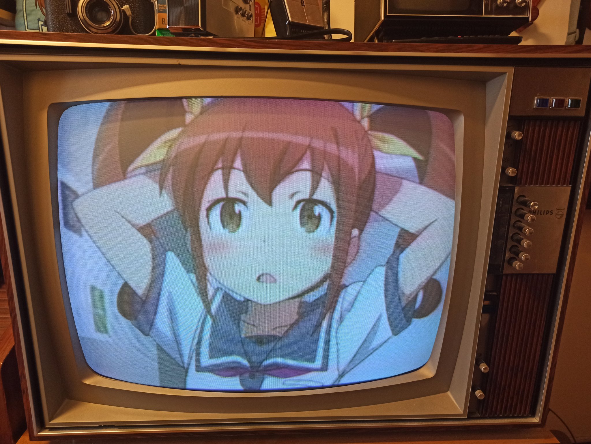I put waifus on a vintage TV on Twitter: "Kanako Kurusu - Oreimo Philips X25K121 - 1968…