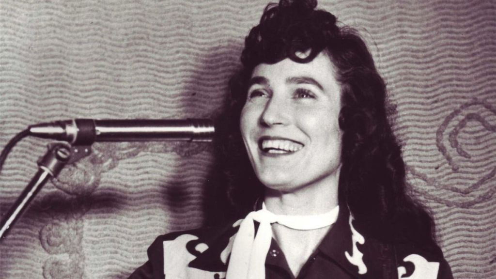 Young Loretta Lynn And Patsy Cline