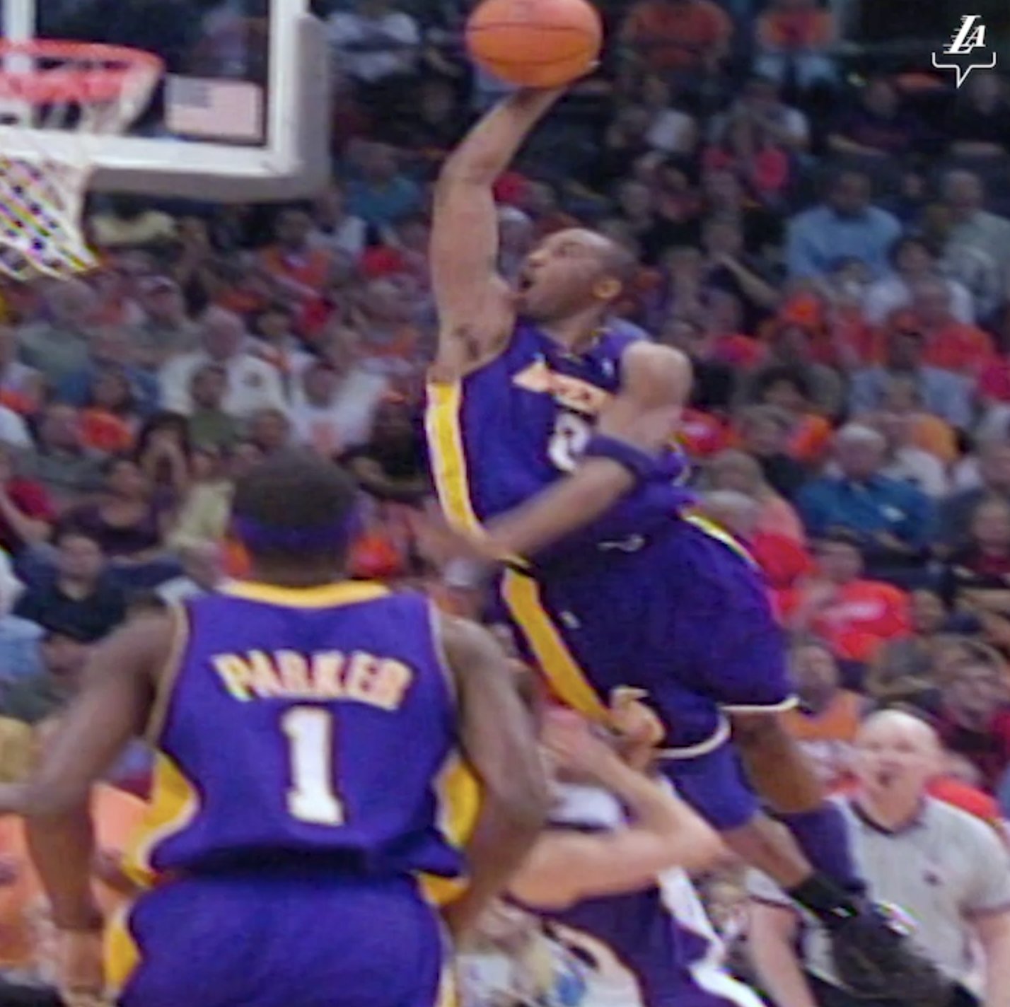 Kobe Bryant Dunks On Steve Nash Kobe Bryant Dunk On It On Steve Nash