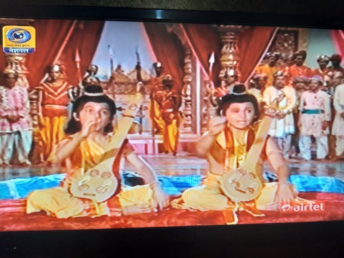 Luv Kush Singing Ramayan