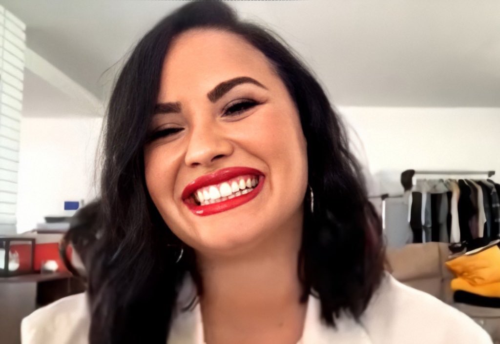 Demi Lovato Cute Smile