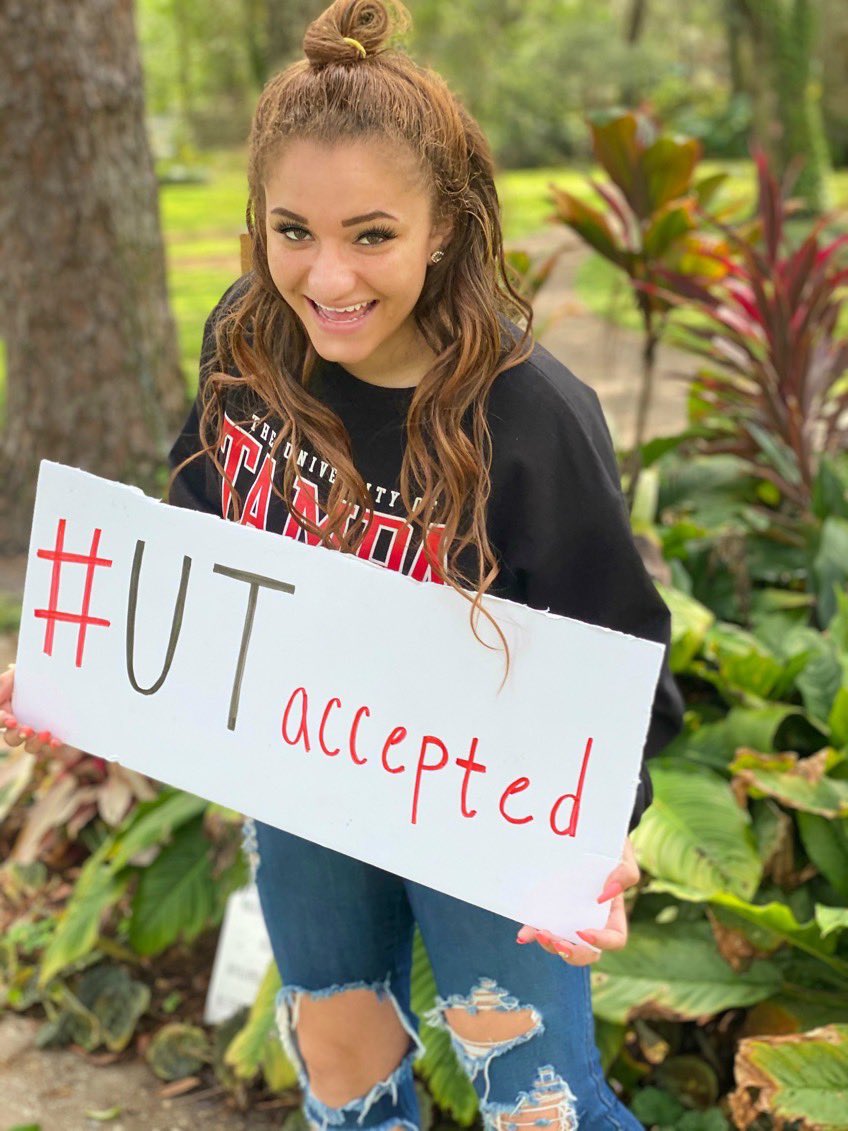 Lauren Dungy on Twitter: "My beautiful daughter is headed to UT. I'm proud that she has chosen ...