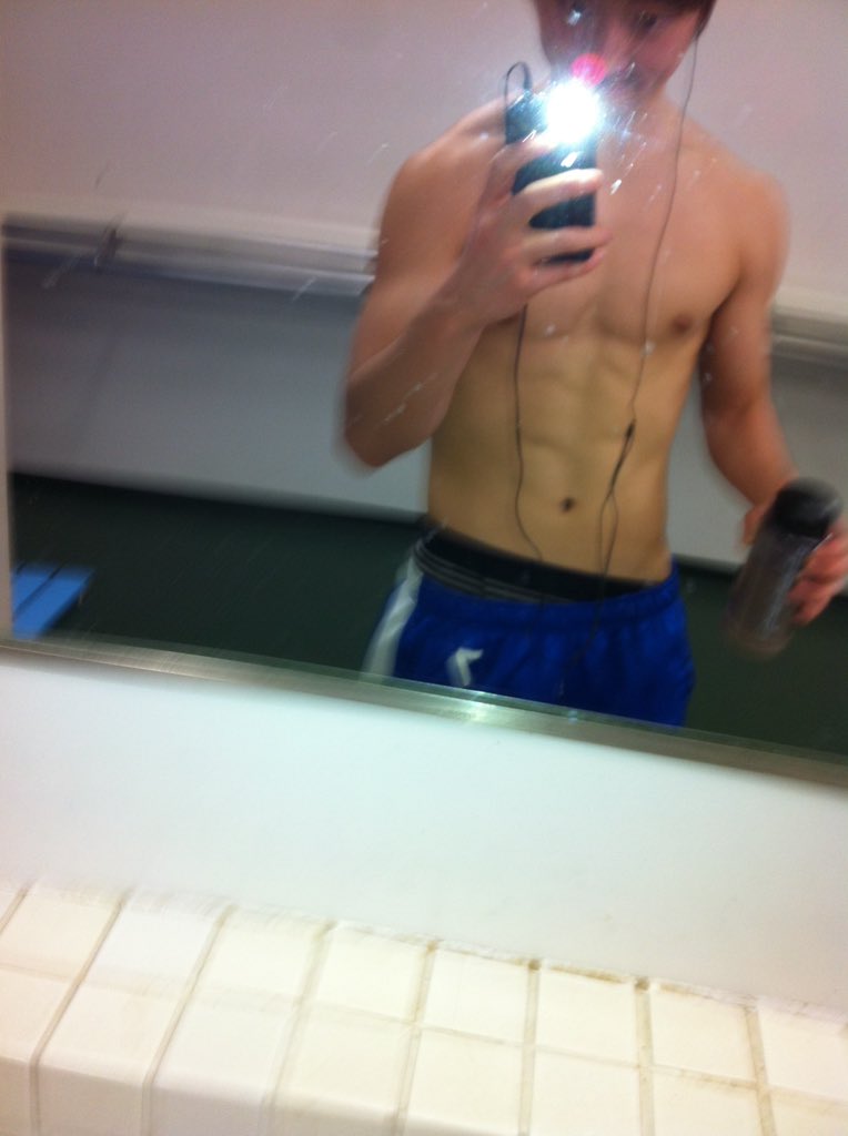 ゆっぺ (@6969b_y) | Twitter