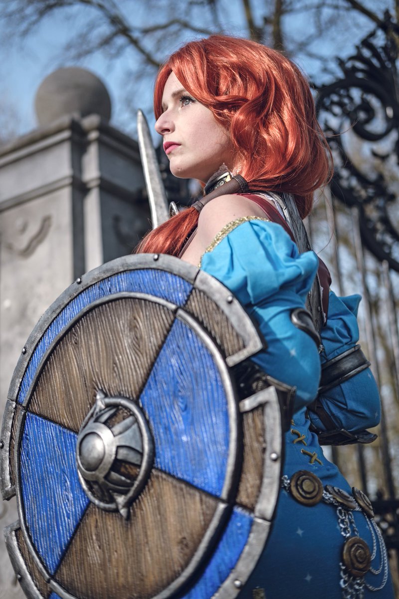 Sheres 🐻🌻 on Twitter: "I won't let anyone through 🛡️ Can I just say that I'm so proud of all the ...