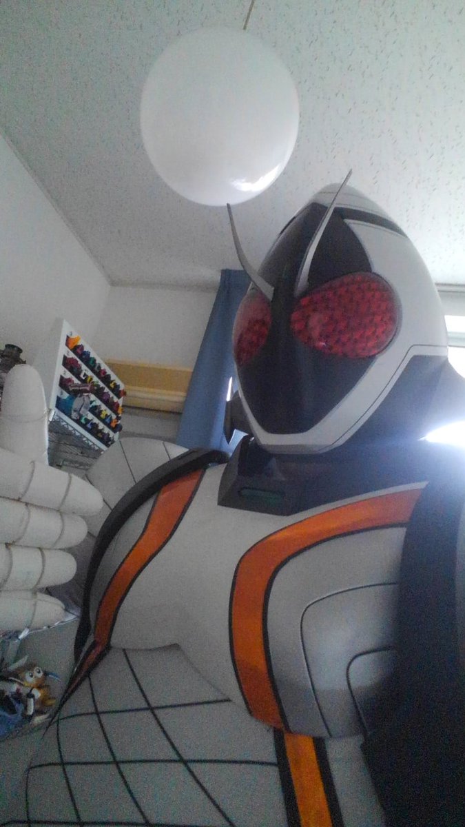 「おじーVSゲームボーイ #ゲームボーイ #ゲームボーイの日 」OZ(おじー)MTG3回生😂の漫画