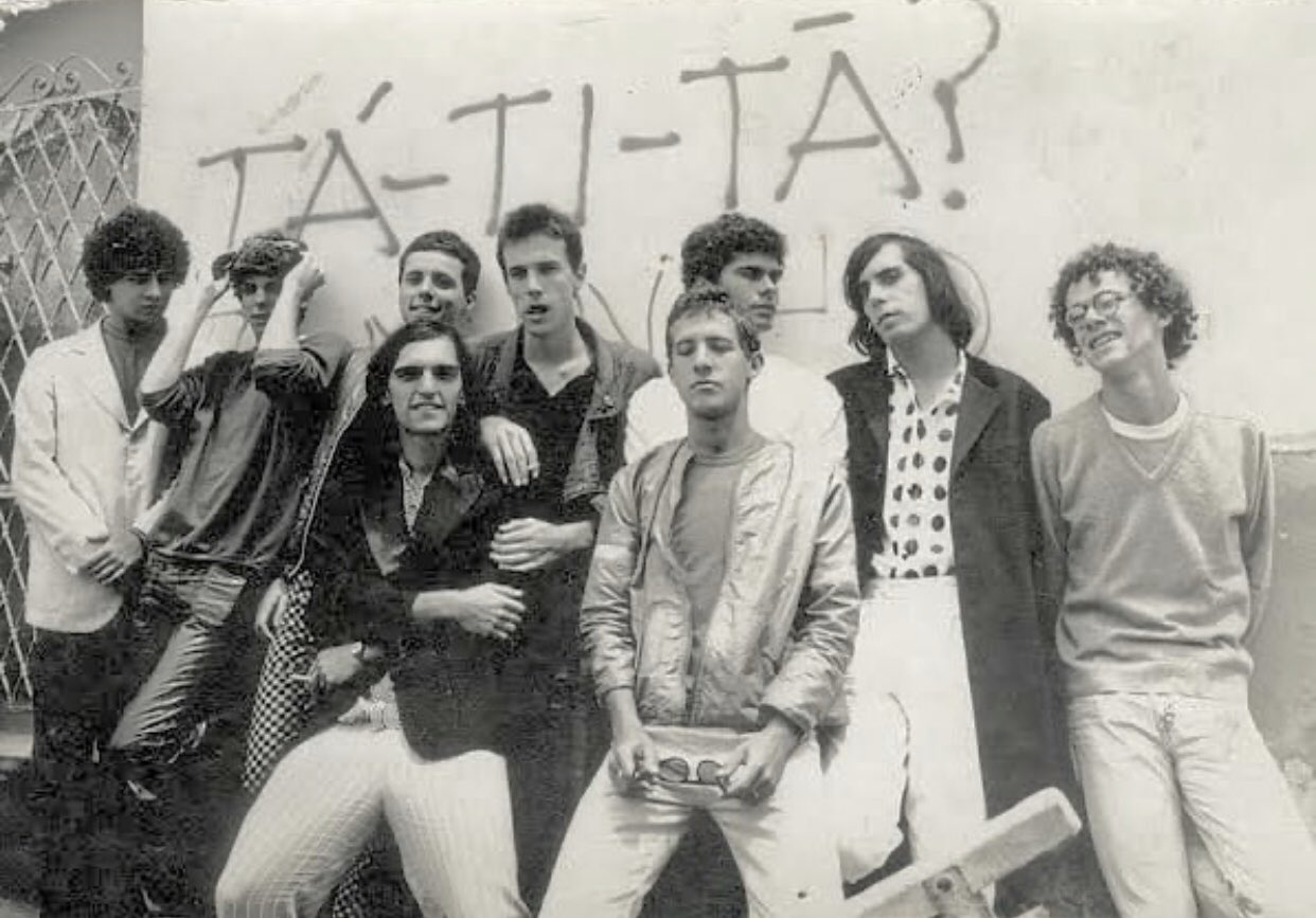 RÁDIO ALVORADA - NOTAS MUSICAIS - Alvorada Perfil - Titãs, os gigantes ...