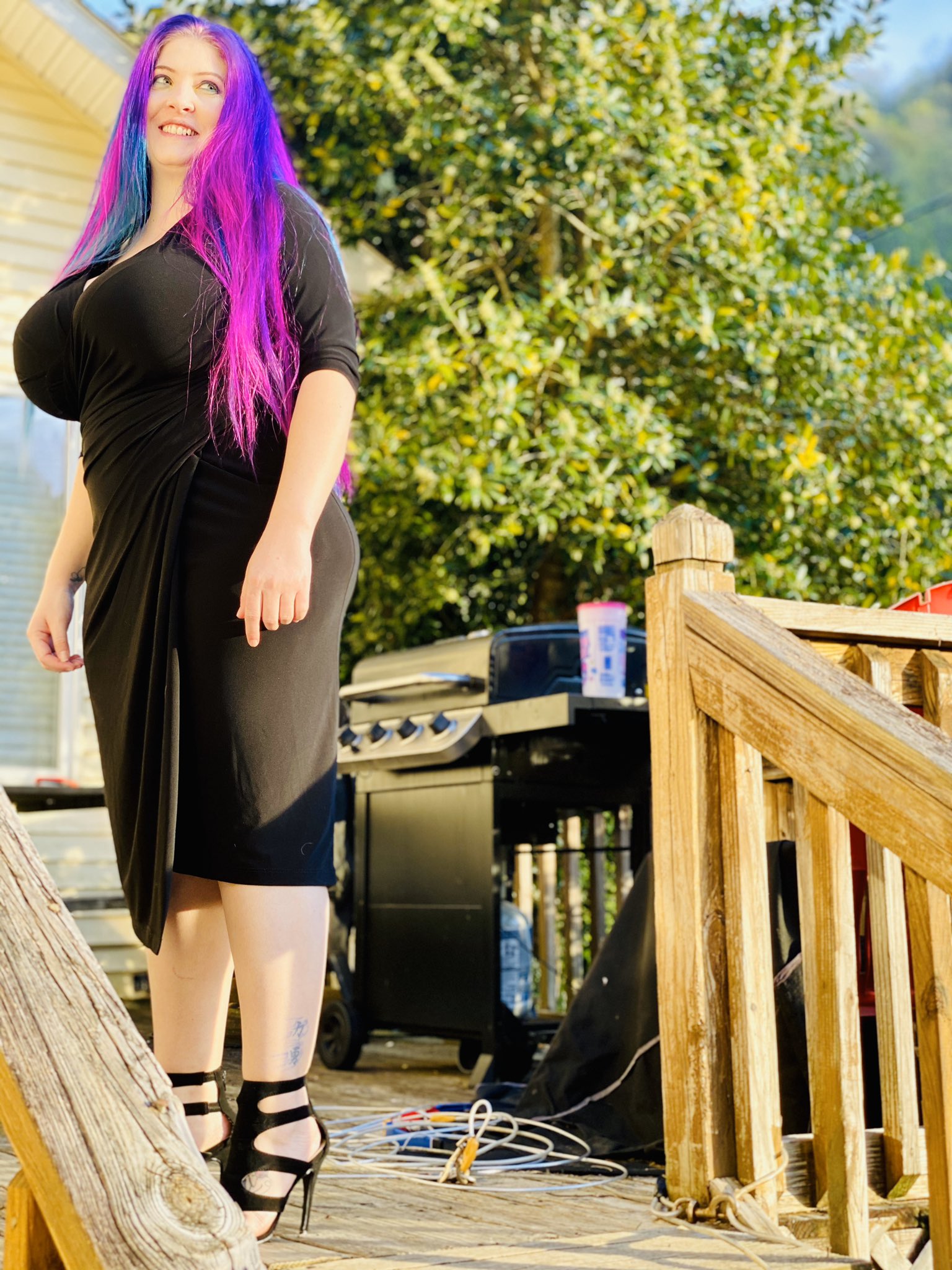 Demora Avarice on Twitter: "Grievs reaction was “holy shit” to this photo, I personally am not a ...