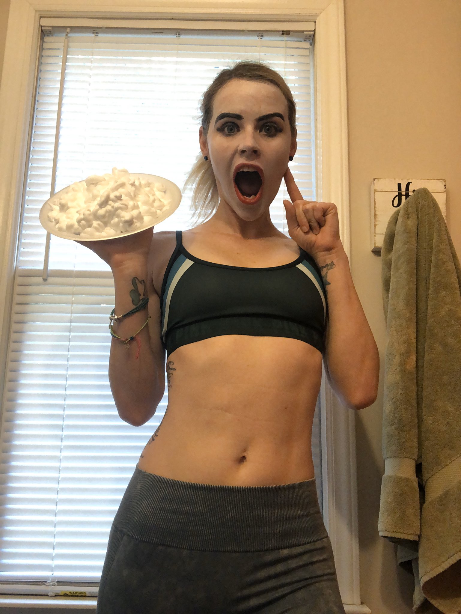 Kody Evans on Twitter: "Pie or messy fans? Had to paint my face for this pie custom. #wam # ...