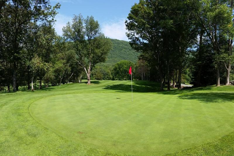 Undermountain Golf