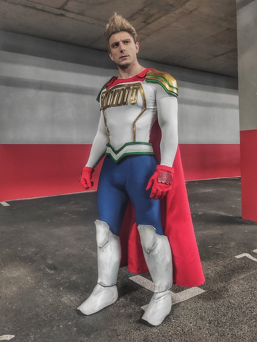 Twoucan - GatzCosplay (@Gatz_Cosplay)