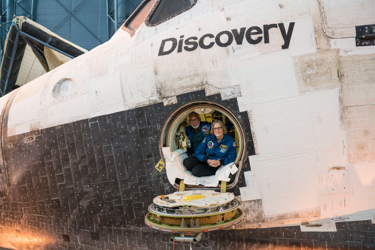 Inside The Space Shuttle Discovery
