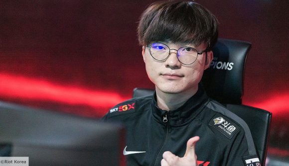 Skt Faker God