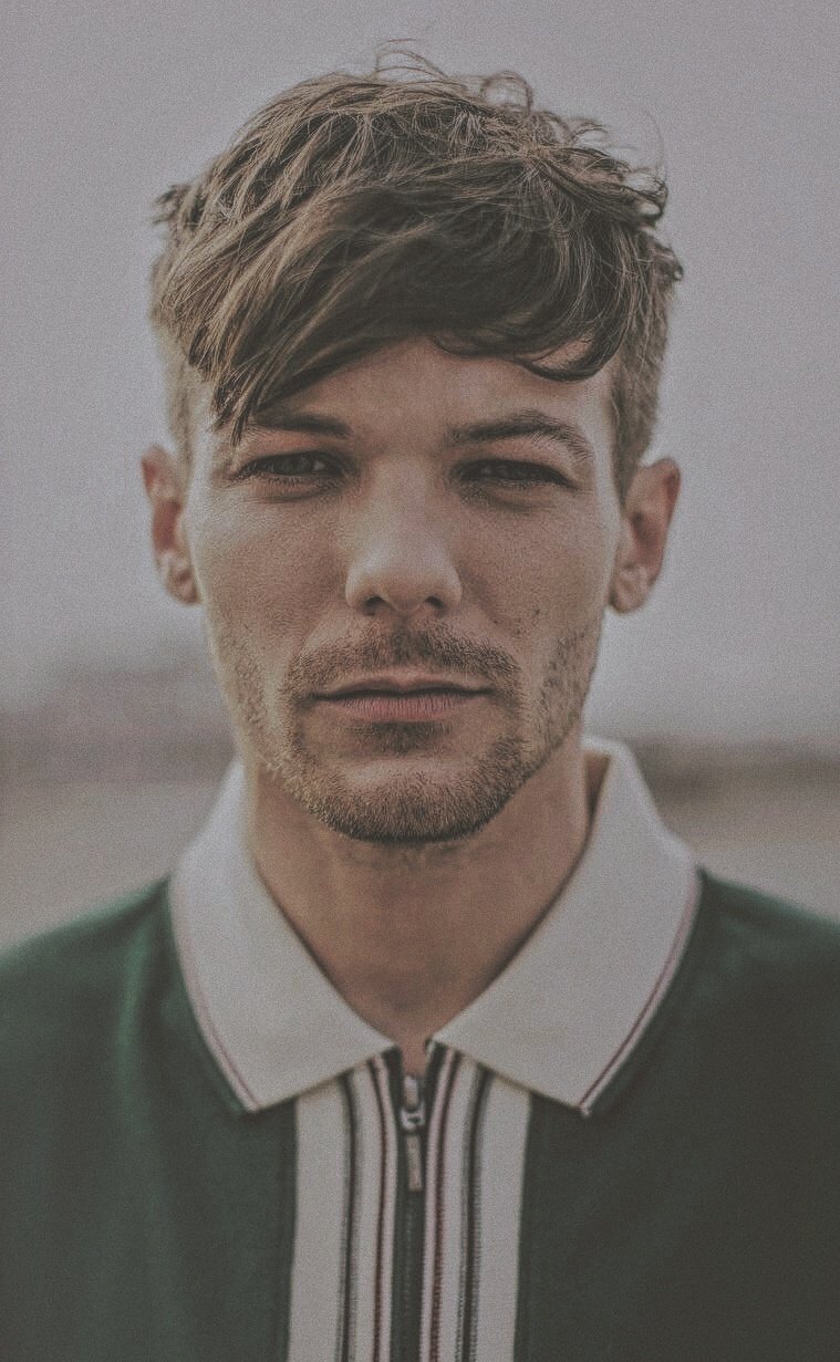 Louis Tomlinson Mustache