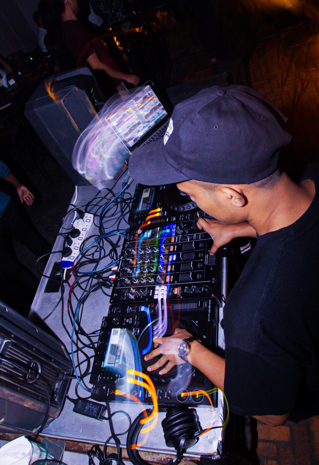 Danial Othman on Twitter: "Bigo live stream tonight at 11PM-1AM! #FCKGENRE 🔥 ID - @sexlanemusic ...