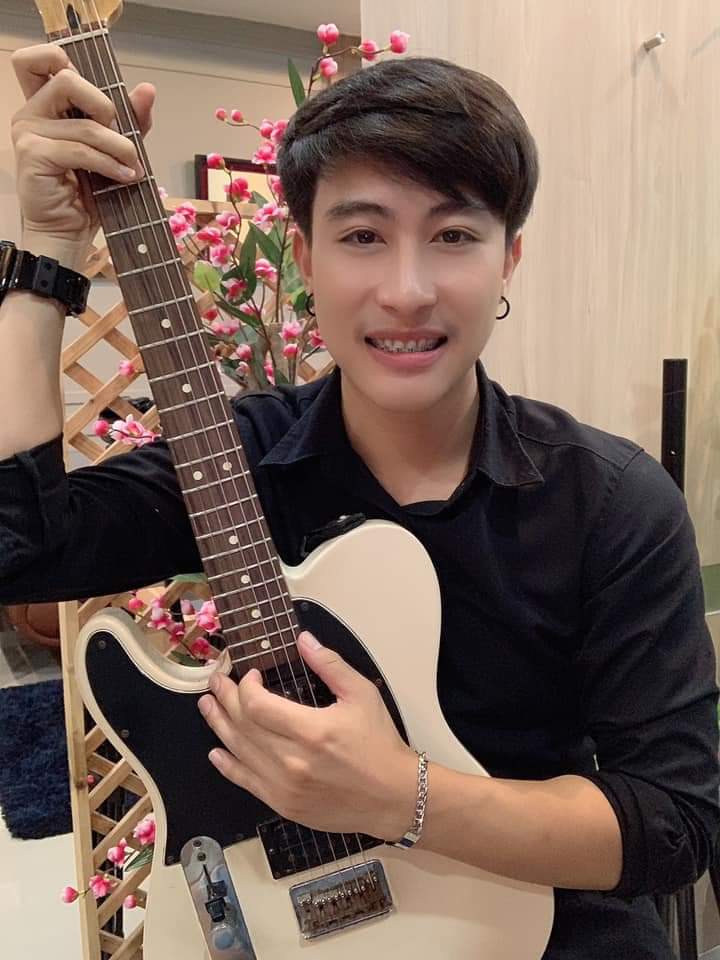 BeeBee on Twitter: "เช้าๆเจอรอยยิ้มแบบนี้มีกำลังใจทำงานแระ..🌸🐳🐬🌸..ปะทำงานกันคะ😊😍😊…