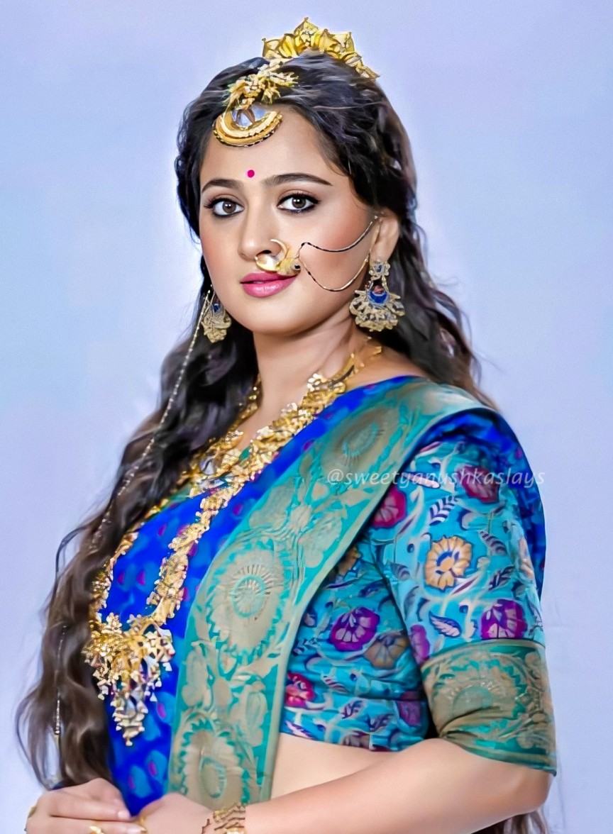 Anushka Shetty Devasena En Anushka Shetty Aka Devasena Gives Us Major