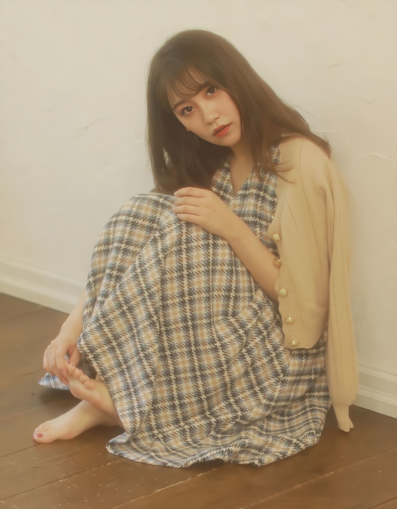 テスカ on Twitter: "元AKBの小嶋真子の足 #小嶋真子 #こじまこ #足フェチ #足裏 #足の裏 #足指 #くすぐり https://t.co/l5P0jwI61M" / Twitter