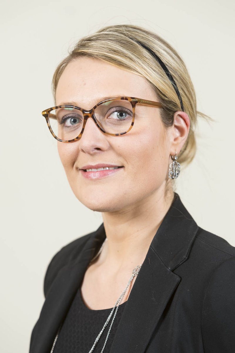 Julie Resch's Instagram, Twitter & Facebook on IDCrawl