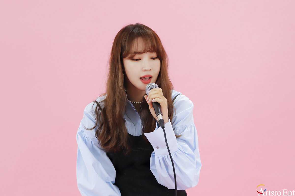 Jeon Jiyoon Source on Twitter: "📸 Behind the scenes of #MAGAZINEYOON Episode 4 🔗 https://t.co ...