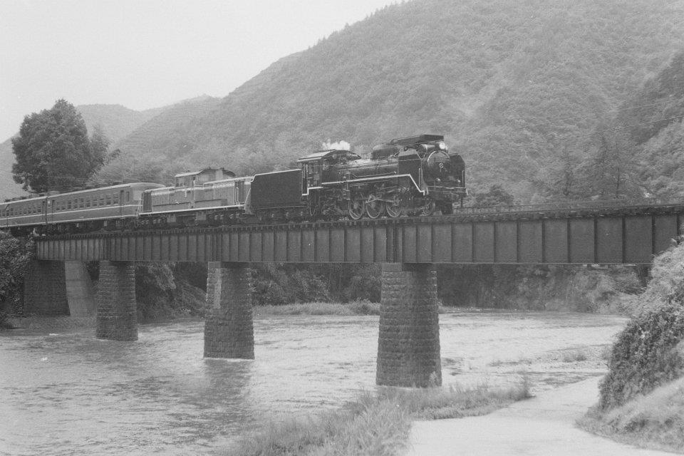 haimo295 on Twitter: "#思い出のSL #C581 ＃C571 号機の予備車として ＃山口線 で訓練運転 不調だったのか数年でC56にとって代わられました（残念）…