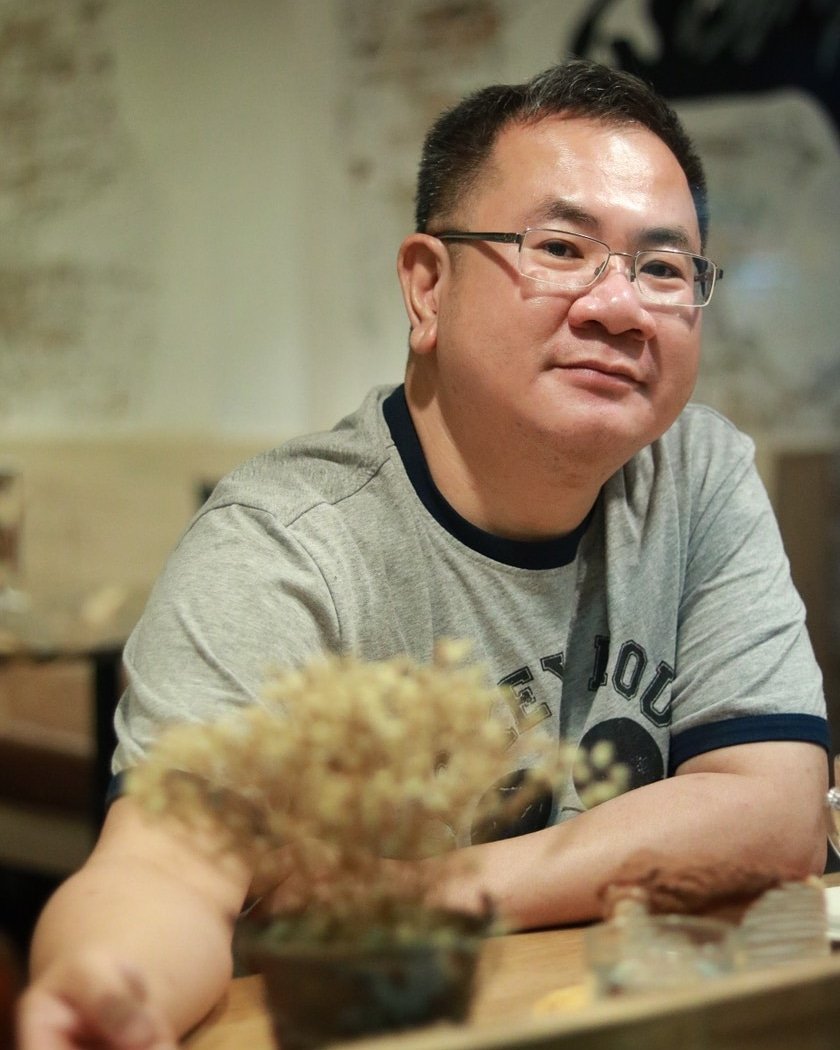 Hold my hand and we go together ️ Pae Wirat @wiratpae