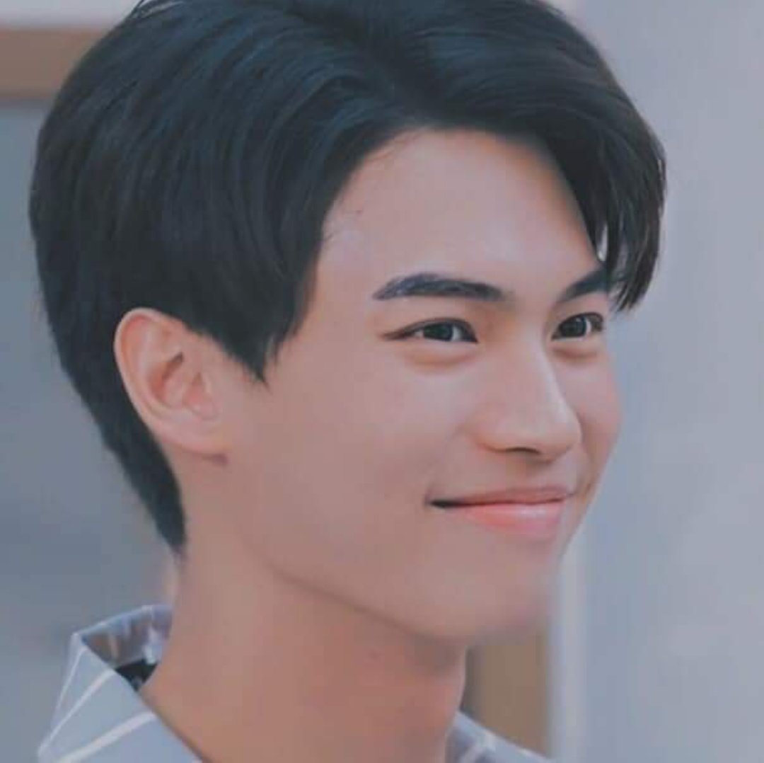 bea on Twitter: " 𝓣𝓪𝓭𝓱𝓪𝓷𝓪 a brightwin filo au wherein win has always been bright's savior and ...