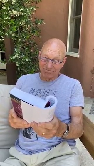Patrick Stewart - Starporträt, News, Bilder | GALA.de
