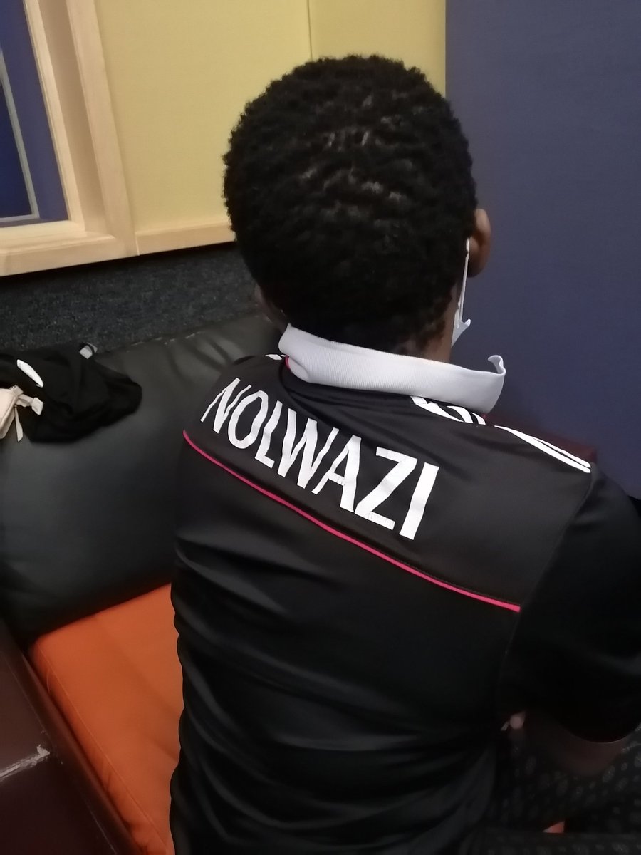 Nolwazi Machi @NolwaziMachi Timeline, The Visualized Twitter (Analytics)