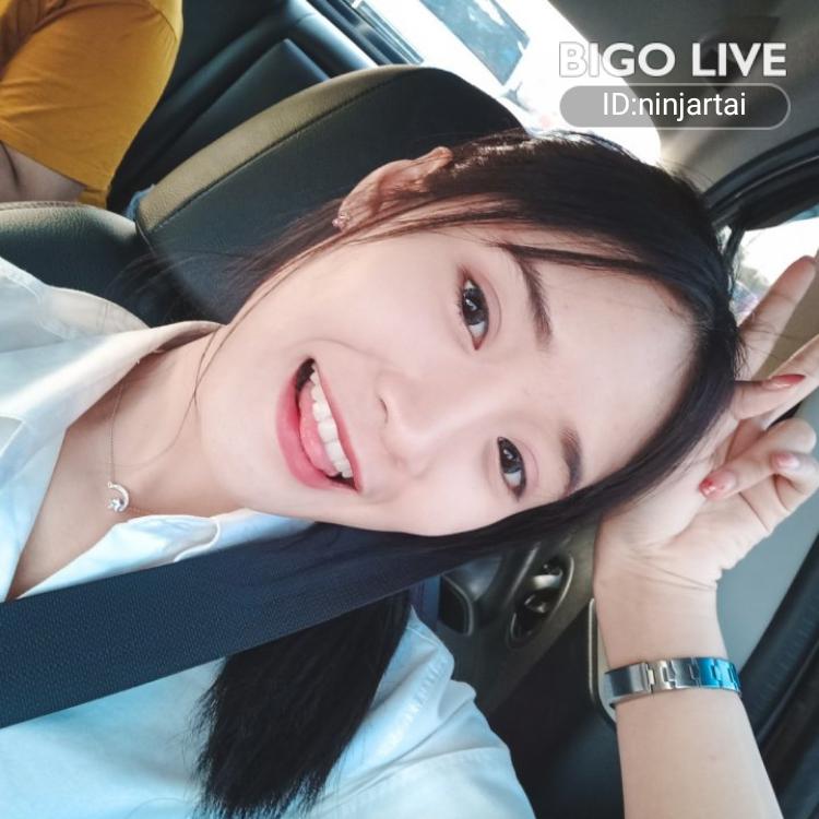 To on Twitter: "รีบมาดูไลฟ์ของกระต่ายโง่🐇🍀💕ใน#BIGOLIVE: 🍀 https://t.co/LPBpthrbtz https://t.co ...