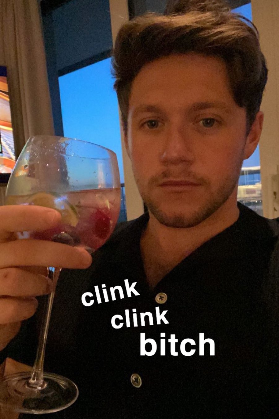 Evi 🦇🎃 on Twitter: "Like I believe Niall But the same time I am so confused https://t.co ...