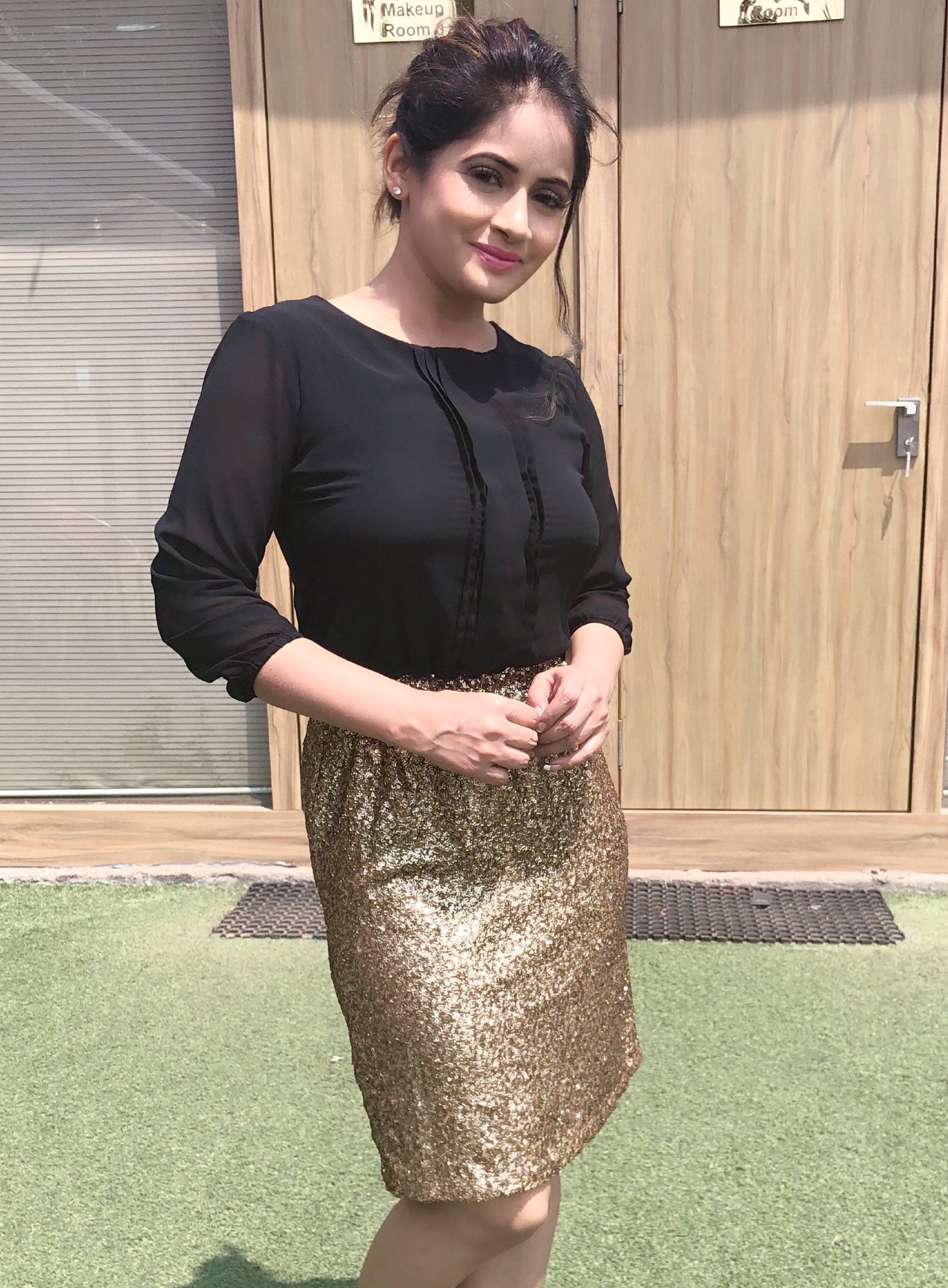 Miss Pooja No Makeup