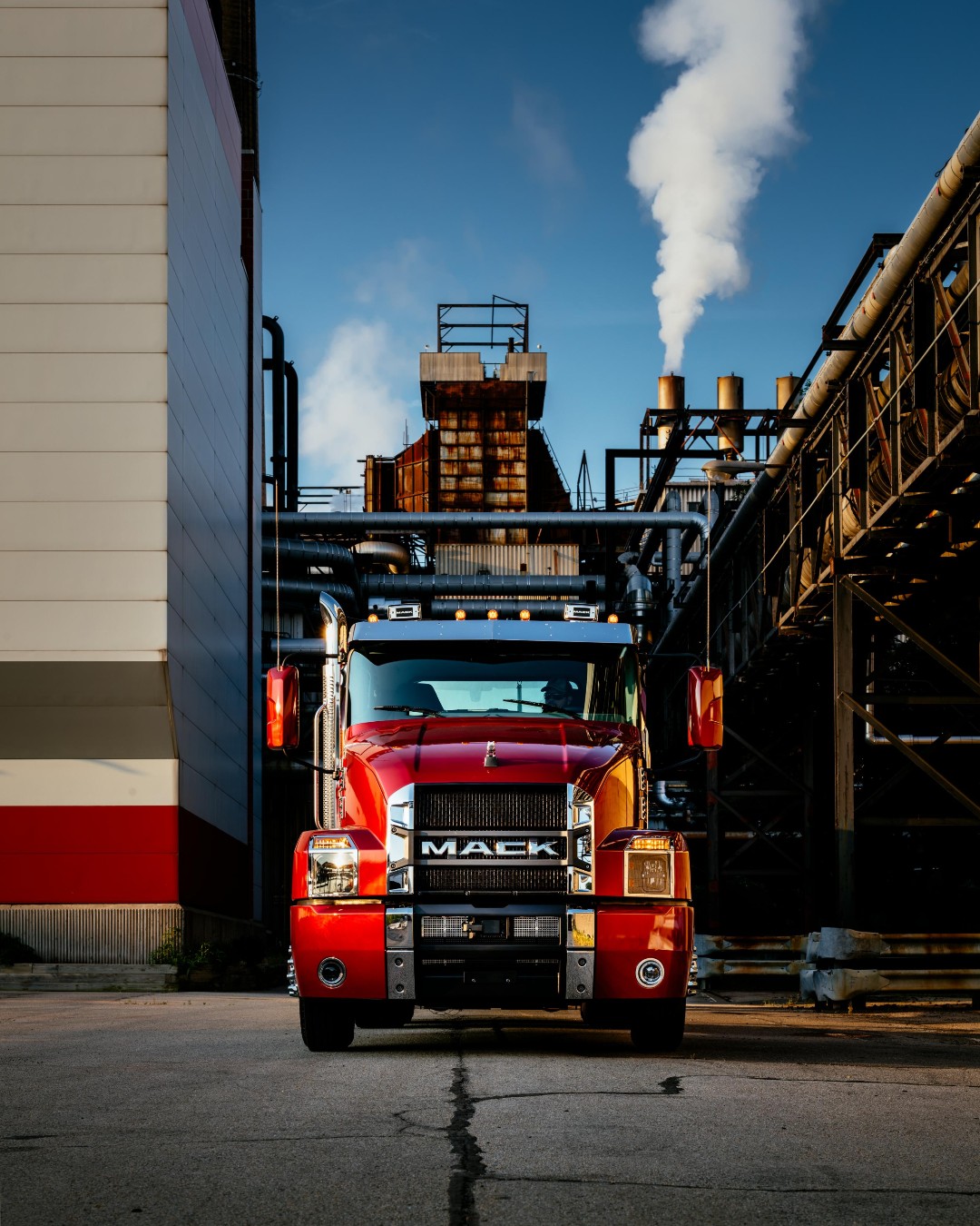 Mack Trucks Wallpapers