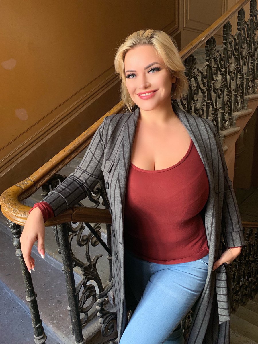 Naked Truth Of Instagram Star Olyria Roy Who Is She Wiki