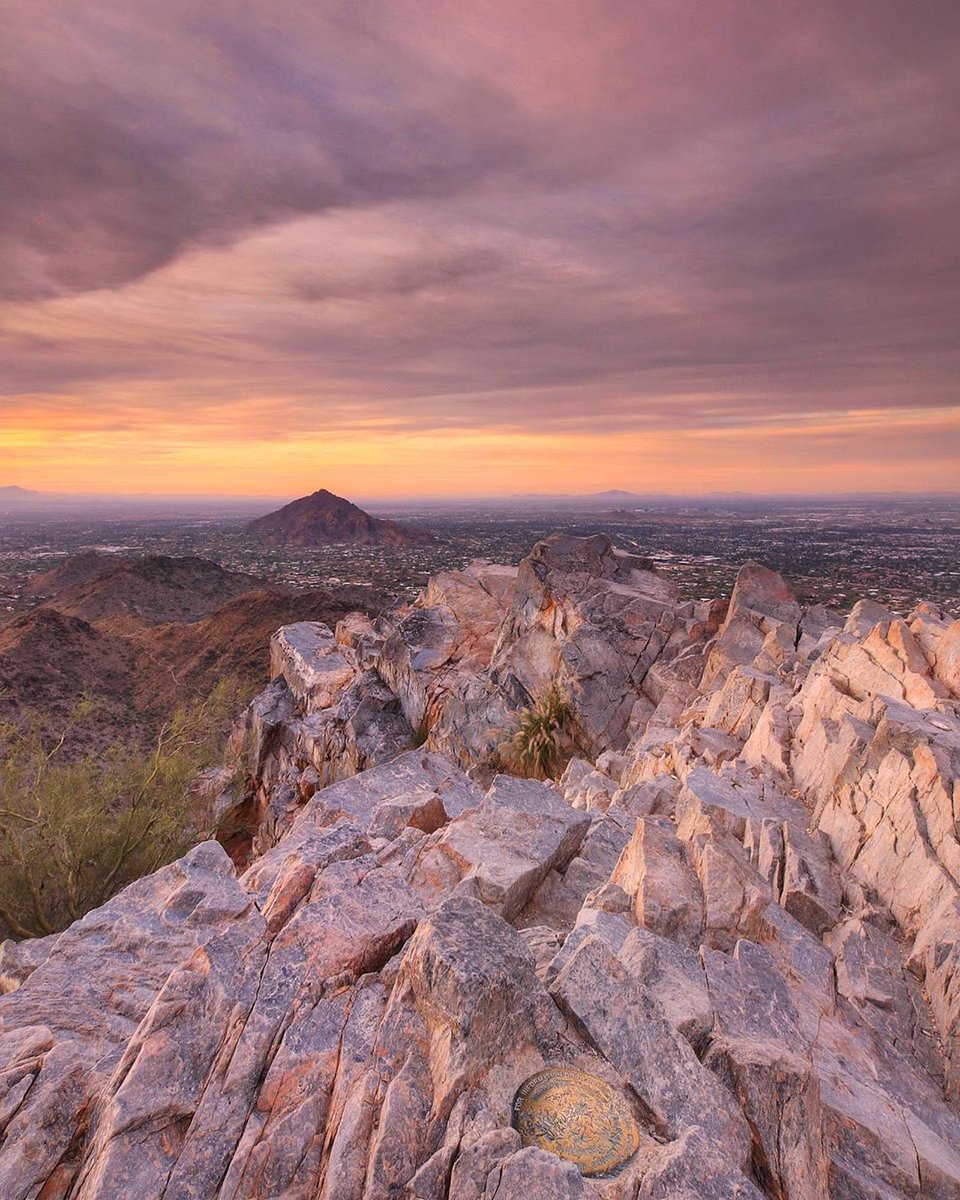 Arizona has the most beautifully colored sunsets, doesn't it ...