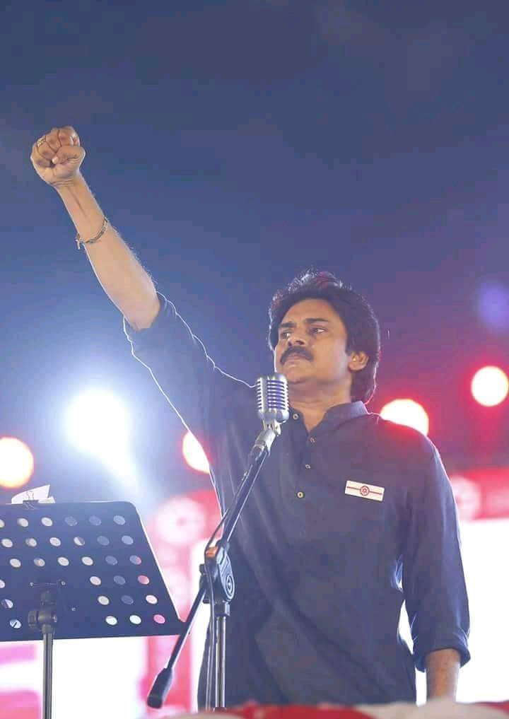 Teja naidu on Twitter: "#8YearsforGabbarSinghHysteria…