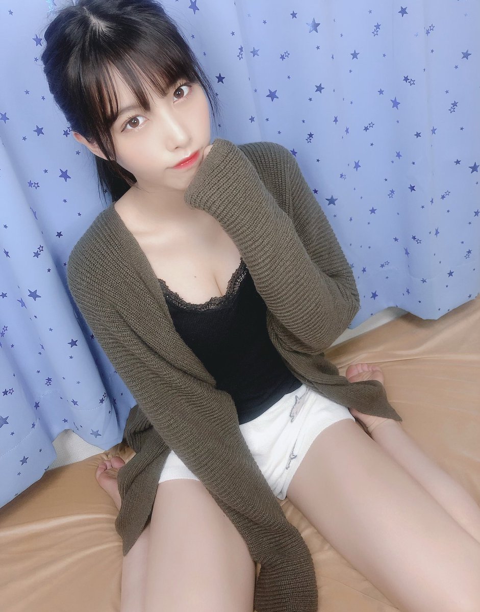 Twoucan - くるす蘭🐰🥀目指せ誕生日までにフォロワー50000人