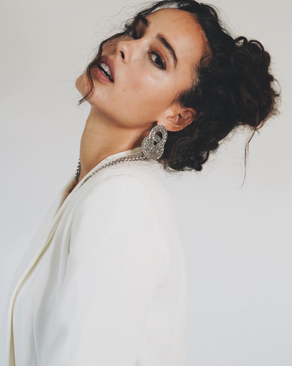 Chelsea Gilligan Model