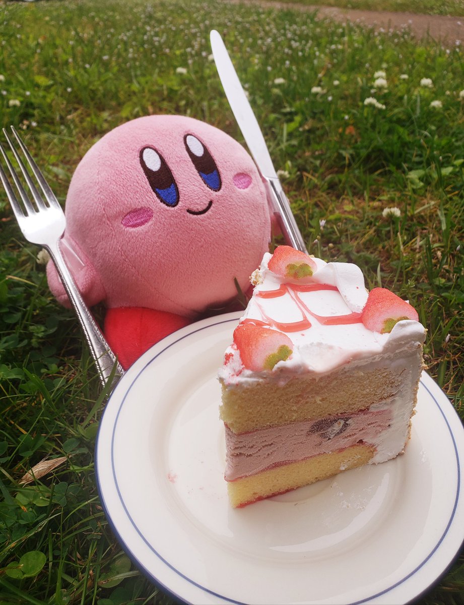Kirby Eating Cake