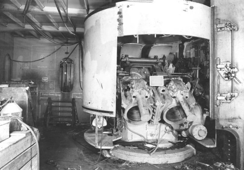 Graf Zeppelin Interior