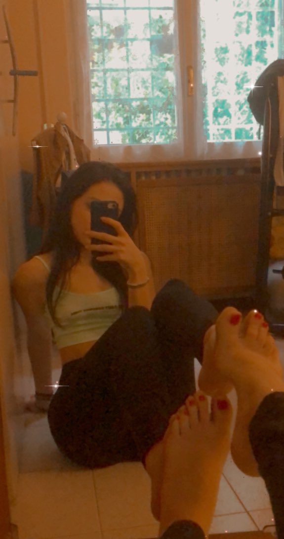 𝖌𝖔𝖉𝖉𝖊𝖘𝖘 𝖘𝖊𝖑𝖊𝖓𝖆💎 on Twitter: "I want to do shopping. Someone pay for it now. - #findom #bratty # ...