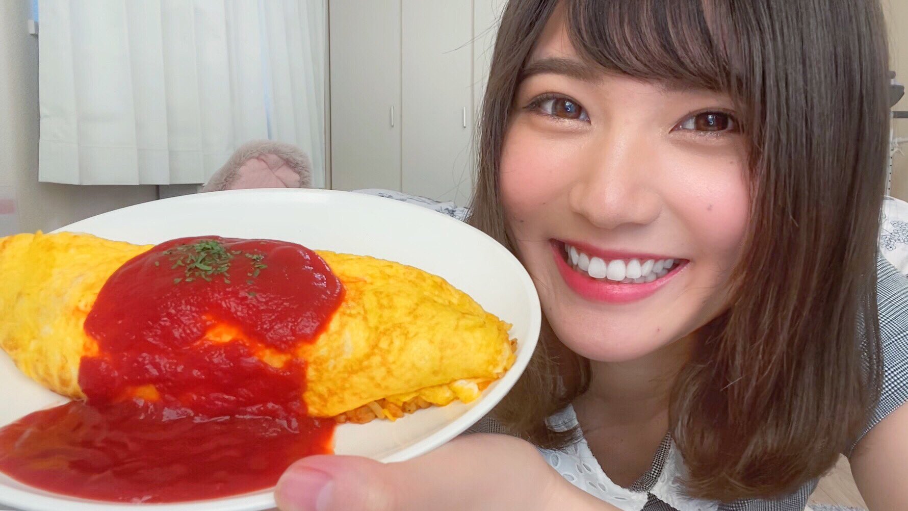 美女youtuber図鑑 On Twitter 【美女youtuber図鑑940】 「オムライス出来たよ〜💓」 可愛すぎて失神しました ˃̶͈̀ロ˂̶͈́੭ꠥ⁾⁾💘 溢れ出す彼女感
